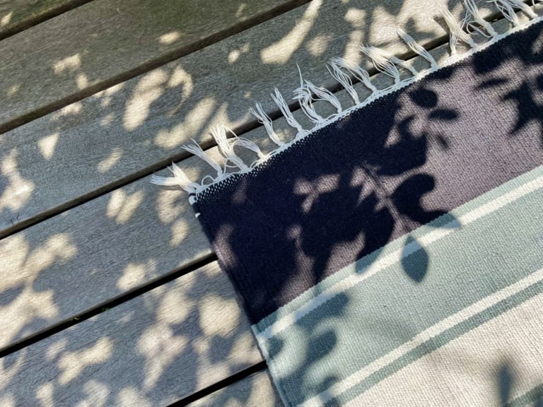 人工木ウッドデッキならEee-Woodがおすすめ！デメリットを超えるメリットの解説